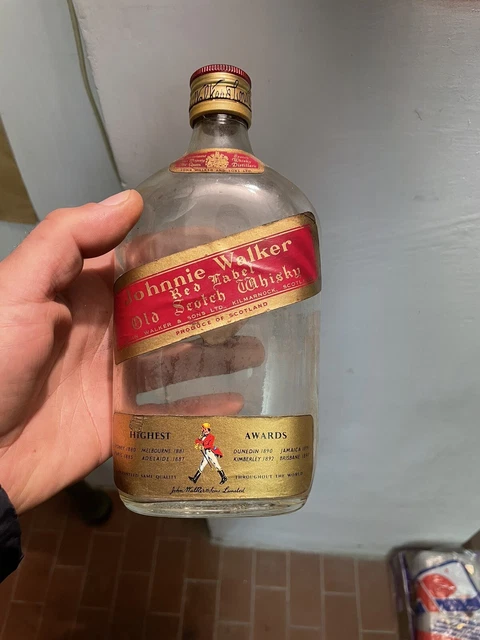 JOHNNIE WALKER RED Label Old Bottle EUR 60,00 - PicClick IT