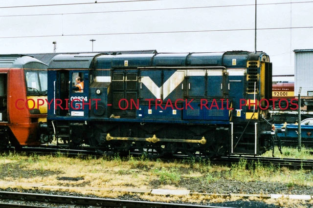 UK RAILWAY PHOTOGRAPH Of Class 08 Shunter 08834. Rm08-399 £1.70 ...