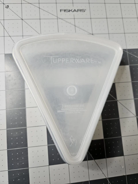 VTG TUPPERWARE SINGLE Serving Pie Wedge Slice Keeper 269-16 Sheer with ...