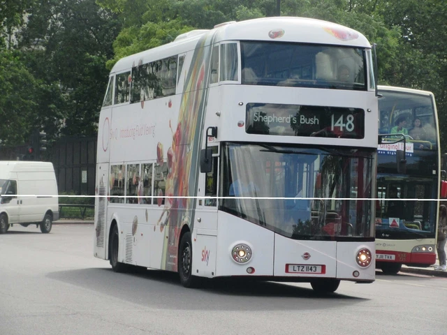 BUS PHOTO: NEW Routemaster LT143 LTZ1143 Advert Livery for Sky Q £0.99 ...
