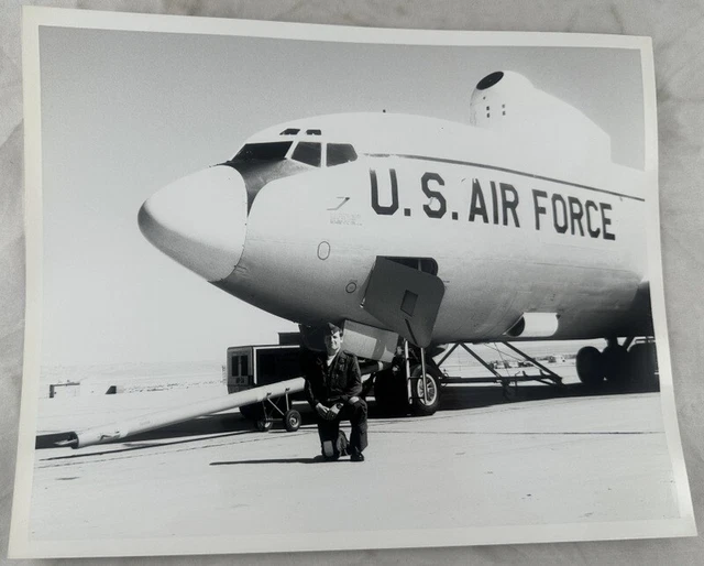 VINTAGE GLOSSY PHOTO Edwards AFB California USAF AFTC #30 Boeing NC-135 ...