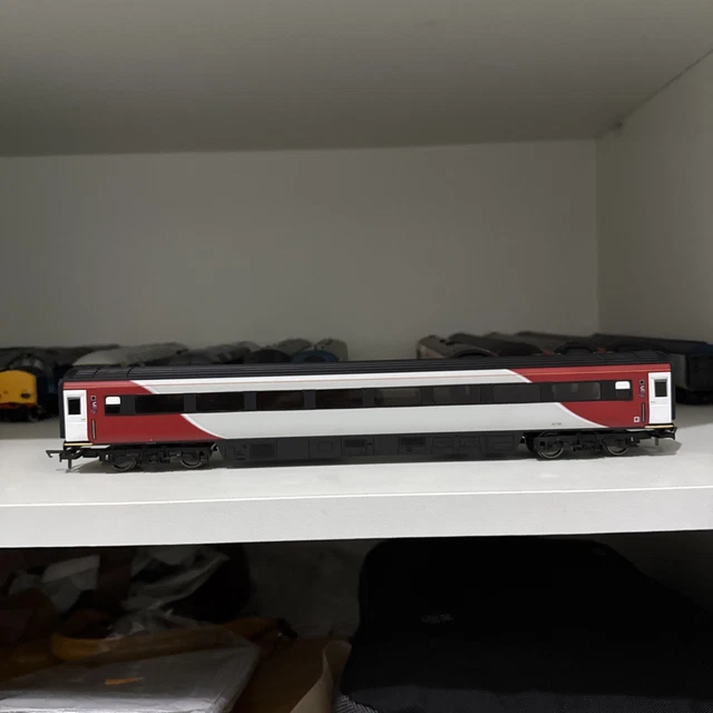 HORNBY OO GAUGE LNER, 42110 Mk3 Coach Standard Open Coach C (TSO) £37.12 - PicClick UK