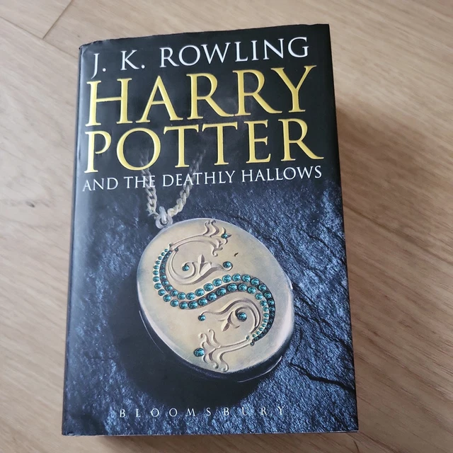 HARRY POTTER AND the Deathly Hallows by J. K Rowling Hardcover, 2007 ...