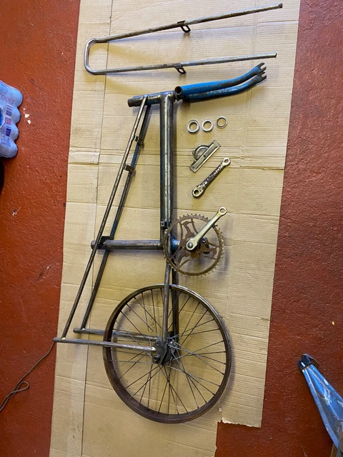 RALEIGH CHOPPER MK1 1971 Horizon Blue frame and parts for restoration ...