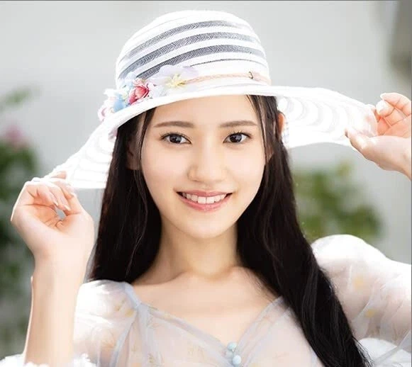 UMI YATSUGAKE 2023 Wall Calendar Japan Actress CL23-1726 White B2 Size ...