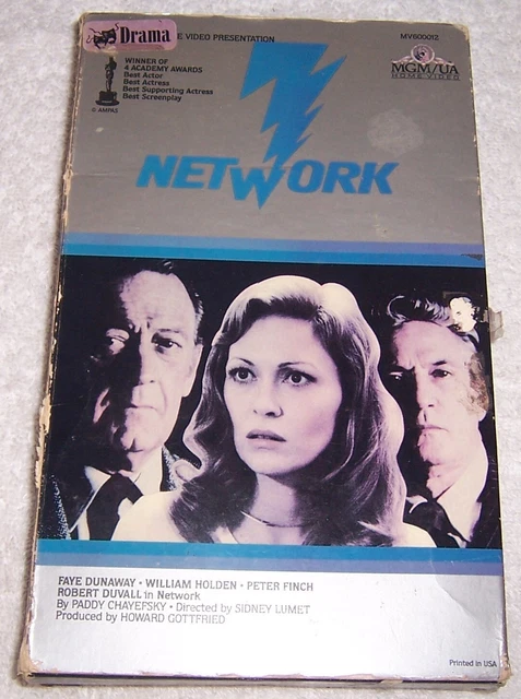 NETWORK VHS VIDEO Faye Dunaway William Holden Peter Finch Robert Duvall ...