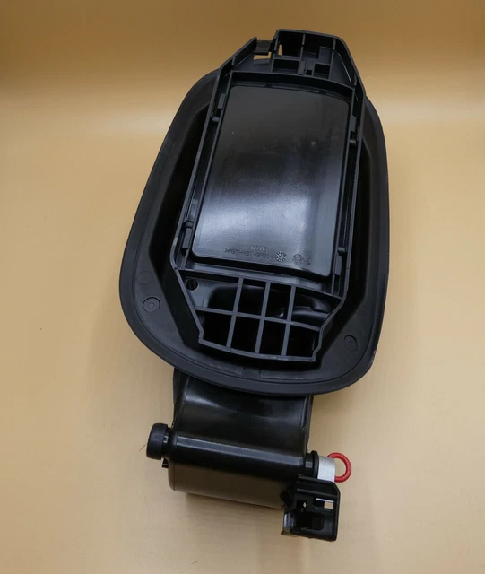 ORIGINAL MERCEDES-BENZ TANKEINFÜLLMULDE C-Klasse W205 EUR 111,99 ...