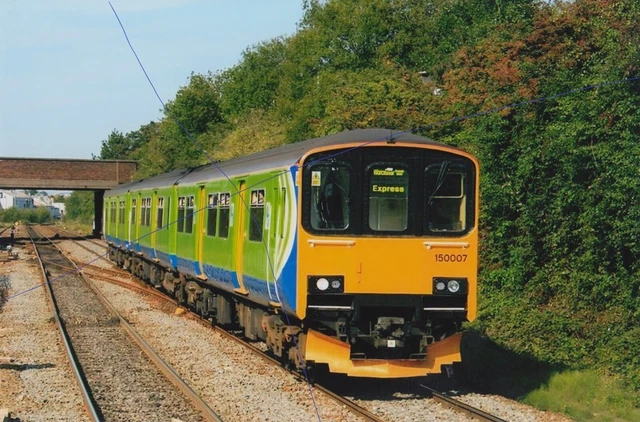 DIESEL MULTIPLE UNIT Train Photo Sprinter Class 150 Photograph Railway ...