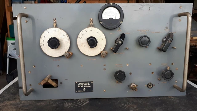 VINTAGE WW2 RAF Ground Radio Receiver Type 1392A Ref No. 10D/2121 $200. ...