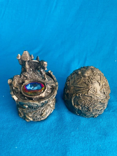 MYTH AND MAGIC - CASTLE OF THE PEGASUS - Tudor Mint - EGG FIGURE . £14. ...