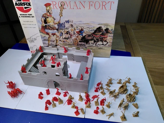 AIRFIX - ROMAN Fort Play Set - Complete w Romans + Ancient Britons ...