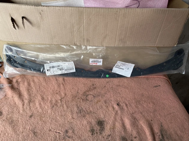 NEW GENUINE TOYOTA Hilux Bonnet Hood Protector Guard Hi Lux 53393-0K051 ...