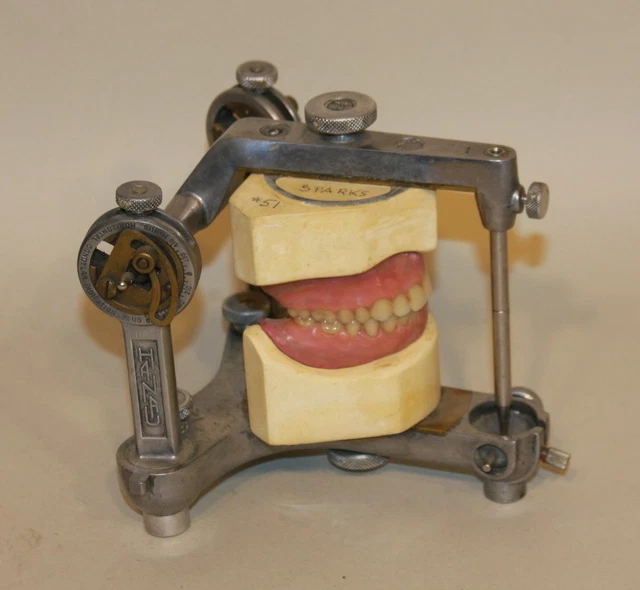 VINTAGE HANAU BUFFALO NY Dental Articulator w/ Dentures Teeth Condylar ...