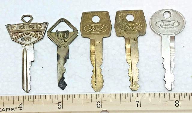 VINTAGE FORD CAR/TRUCK Keys - Family of Fine Cars Keys Lot $4.99 - PicClick