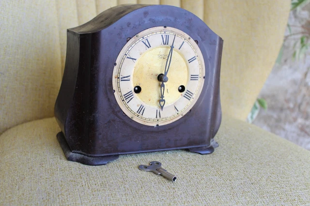 VINTAGE SMITHS ENFIELD chiming mantle clock bakelite frame no glass ...