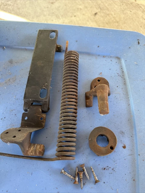 ANTIQUE SINGER TREADLE Sewing Machine Lift Arm Spring w/Hardware ...