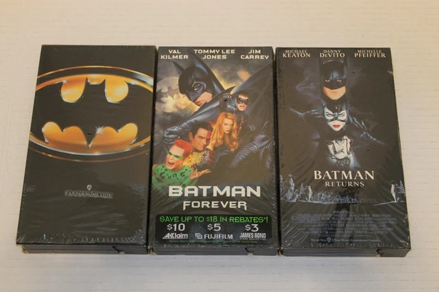 VHS VCR VIDEO Cassette Tape Movie Lot Wb Batman Returns & Forever Comic ...