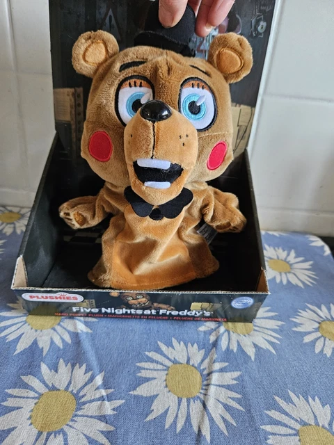 FIVE NIGHTS AT Freddy's Toy Freddy Fazbear Plush Hand Puppet Exclusive ...