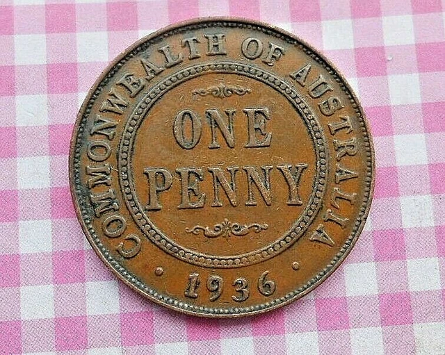 1936 -- AUSTRALIAN George v PENNY. LOOKS GOOD FOR AGE, CHECK THE PEARLS ...