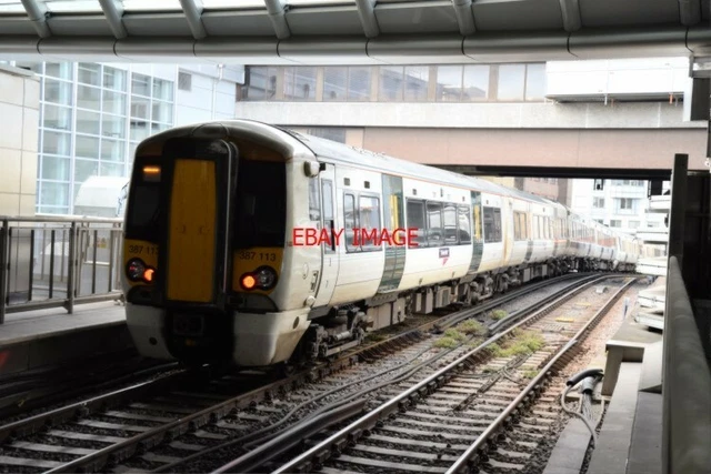 PHOTO CLASS 387 Electrostar 4-Car Emu No 387 113 Departing Blackfriars ...