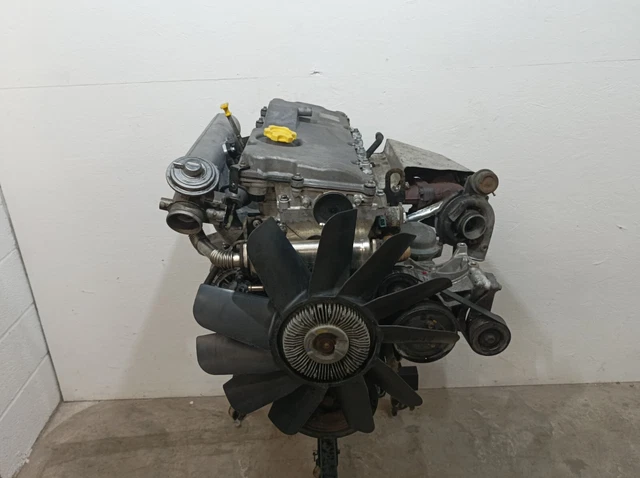 LAND ROVER DEFENDER 90 Td5 15P Engine With Ancillaries £800.00 ...
