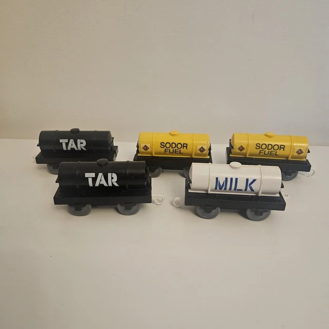 TOMY TRACKMASTER THOMAS The Tank Engine Trucks 5 x Sodor Fuel Milk Tar ...
