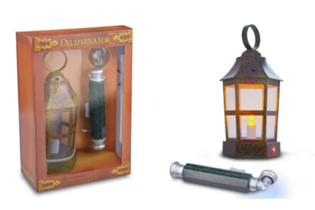 DELUMINATOR DUMBLEDORE FROM Harry Potter with Hand-Held Lantern Warner ...