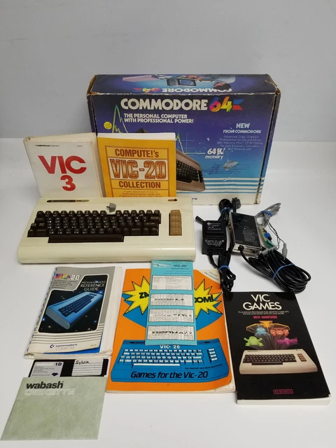 VINTAGE COMMODORE VIC-20 w/ 64 Box, Power Adapter, Reference Card ...