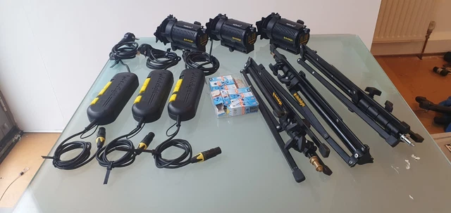 DEDOLIGHT DLH4 Lighting Kit 3x heads 3x dimmers and 3x Stands Dedo bag ...