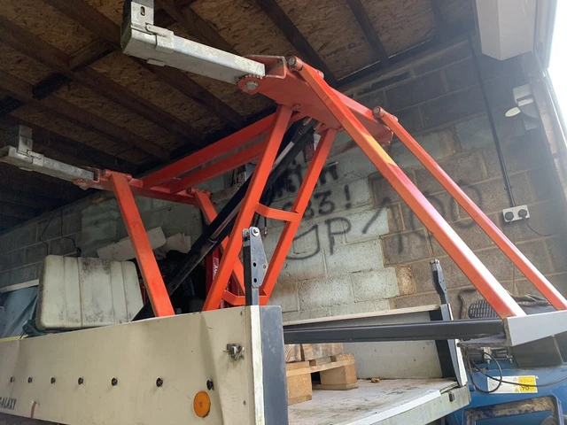 CAR LIFT VEHICLE ramps Clarke Strong-Arm VLE1800 Scissor Lift £1,099.00 ...