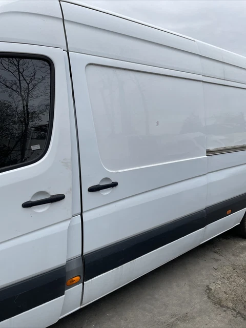 MERCEDES SPRINTER W906 2007 2018 Side Loading Door Sliding In White ...