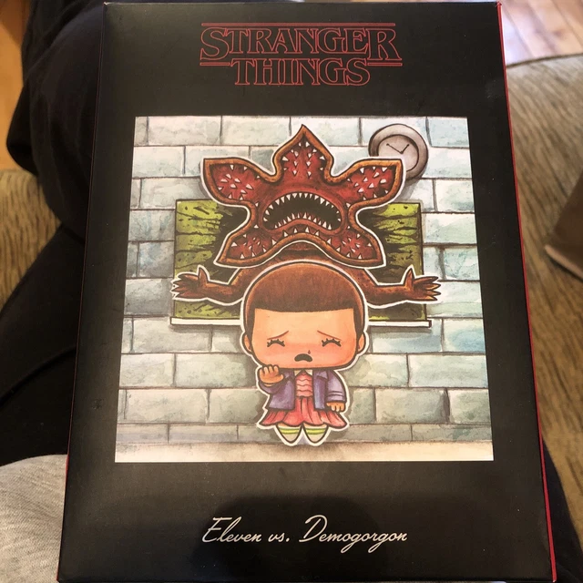 LOOTCRATE EXCLUSIVE STRANGER Things Eleven vs Demogorgon Diorama ...