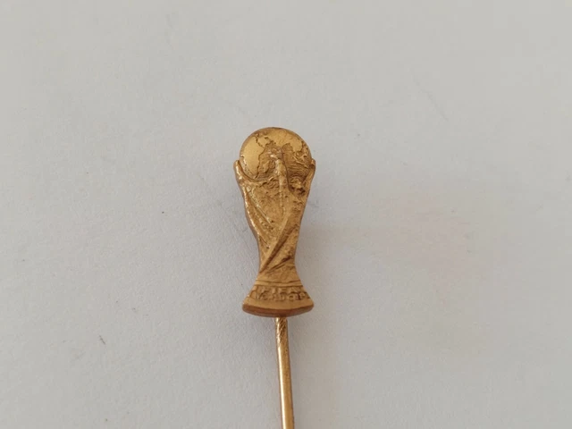 VINTAGE ORIGINAL FIFA World Cup Trophy Pin Badge by Bertoni Milano ...