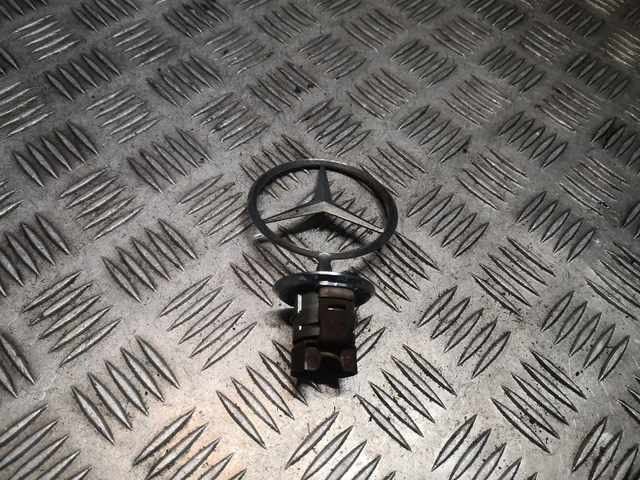 MERCEDES-BENZ AVANT BADGE Emblème Debout Star C/E Classe W203 W211 ...