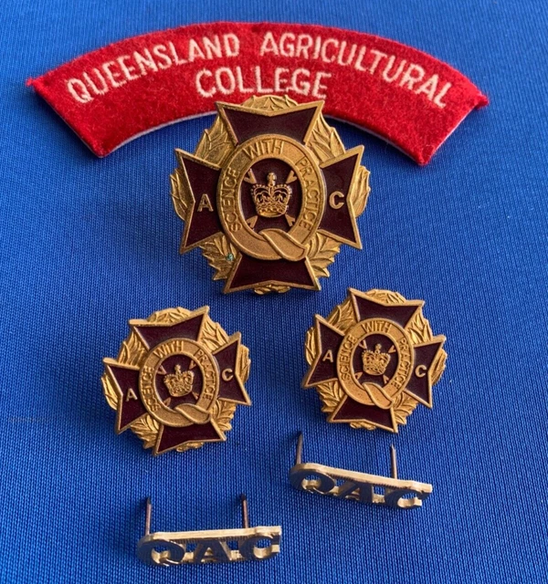 AUSTRALIA QUEENSLAND AGRICULTURAL College Badge Set Hat/Collars/Titles ...