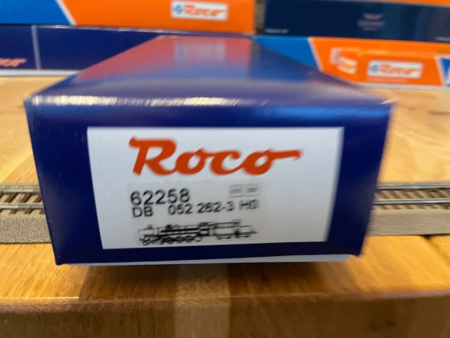ROCO 62258 DAMPFLOK BR 052 262-3 mit Kabinentender Spur H0 EUR 259,00 ...