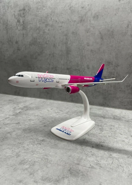 WIZZ AIR A321 CEO Airbus Aircraft model 1:200 Flugzeugmodelle Maßstab 1 ...