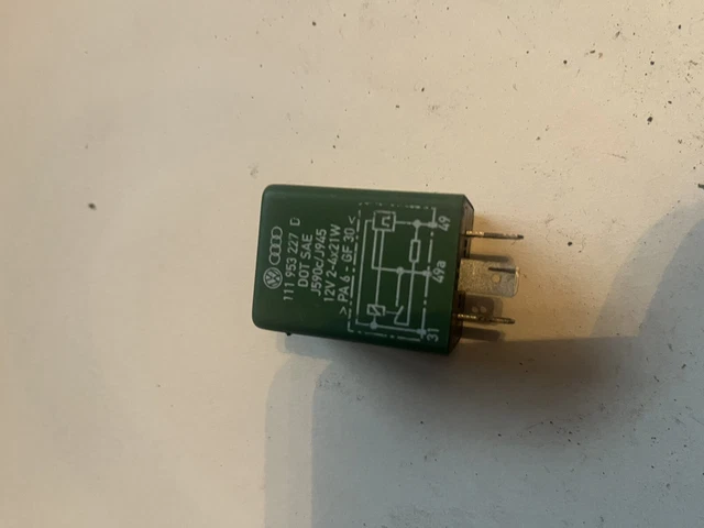 VOLKSWAGEN VW TRANSPORTER T4 Flasher Relay 111953227D 111 953 227 D £6. ...