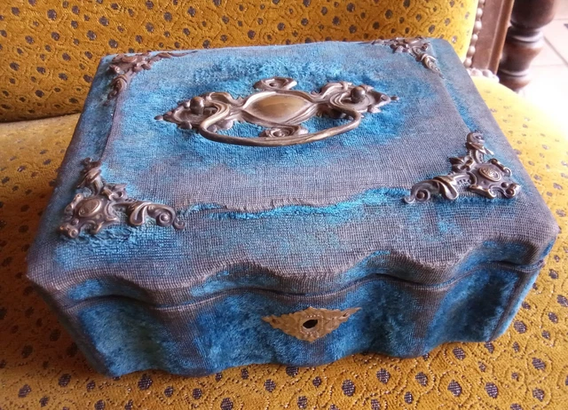 ANCIENNE BOITE BIJOUX, ancien Coffret Couturière ? Bois Velours XIX°s ...