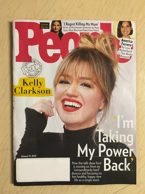 Kelly Clarkson Bikini Pictures Sexy Leg Cross