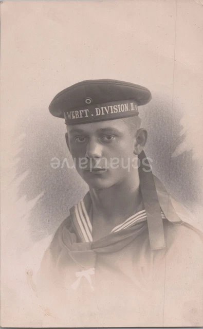 FOTO, PORTRAIT, MATROSE der Werft Division, Wilhelmshaven (MJ-59)1027 ...