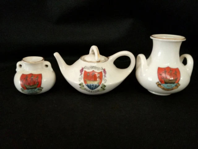 GOSS/CRESTED CHINA X3 all with PADSTOW Crests inc Guildford Roman Vase ...