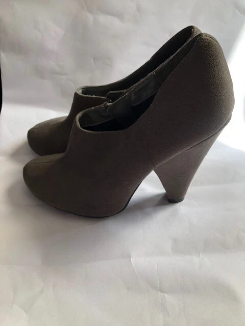 SUEDETTE V FRONT shoe boot size 5 £5.00 - PicClick UK