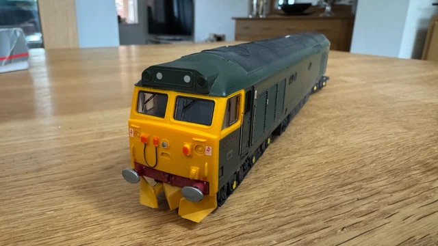LIMA 00 GAUGE BR Class 50 Diesel Locomotive no 50007 in GWR Green ...