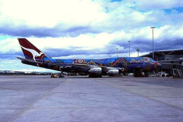 ORIGINAL COLOUR SLIDE Boeing 747-400 spcl. VH-EBU of Qantas £5.99 ...