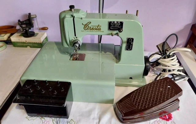 VINTAGE 1950’S FAVTA Cresta Mint Green Sewing Machine Project Read ...