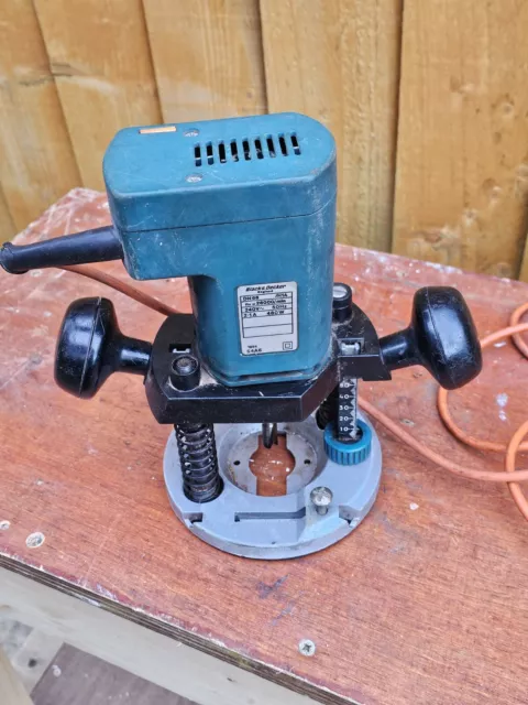 VINTAGE BLACK Decker DN66 H1A Plunge Router 480W 26 000RPM 1 4 6.3mm 240V 16.95 PicClick UK
