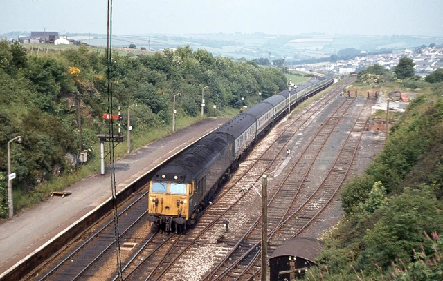 ORIGINAL SLIDE . BR Class 50 Diesel 50016 'BARHAM' . Liskeard Jul79 08. ...