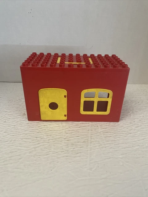 LEGO DUPLO RED Building 1 Door 1 Window 6”x8” Farm Firehouse Barn £7.12 ...