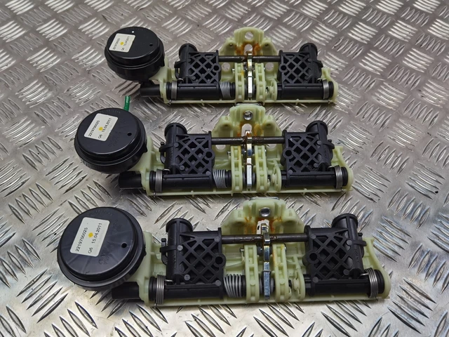MERCEDES BENZ S-CLASS W221 Rear Headrest Actuator Motor 2011 2219700025 ...